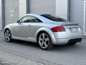 Pelēks Audi TT 1999 Narva, ar dzinēja tilpumu 1.80 L un nobraukumu 318 tūkst. km par 1999 €, foto 18 vietnē AUTOMOTO.COM.LV