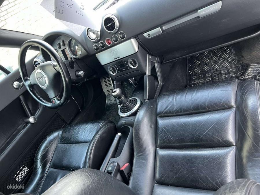 Pelēks Audi TT 1999 Narva, ar dzinēja tilpumu 1.80 L un nobraukumu 318 tūkst. km par 1999 €, foto 22 vietnē AUTOMOTO.COM.LV