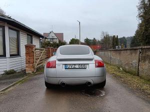 Pelēks Audi TT 1999 Kauņa, ar dzinēja tilpumu 1.78 L un nobraukumu 192 tūkst. km par 1500 €, foto 3 vietnē AUTOMOTO.COM.LV