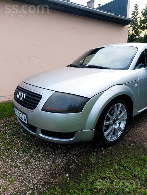 Pelēks Audi TT 1999 Rīga, ar dzinēja tilpumu 1.80 L un nobraukumu 287 tūkst. km par 2300 €, foto 2 vietnē AUTOMOTO.COM.LV