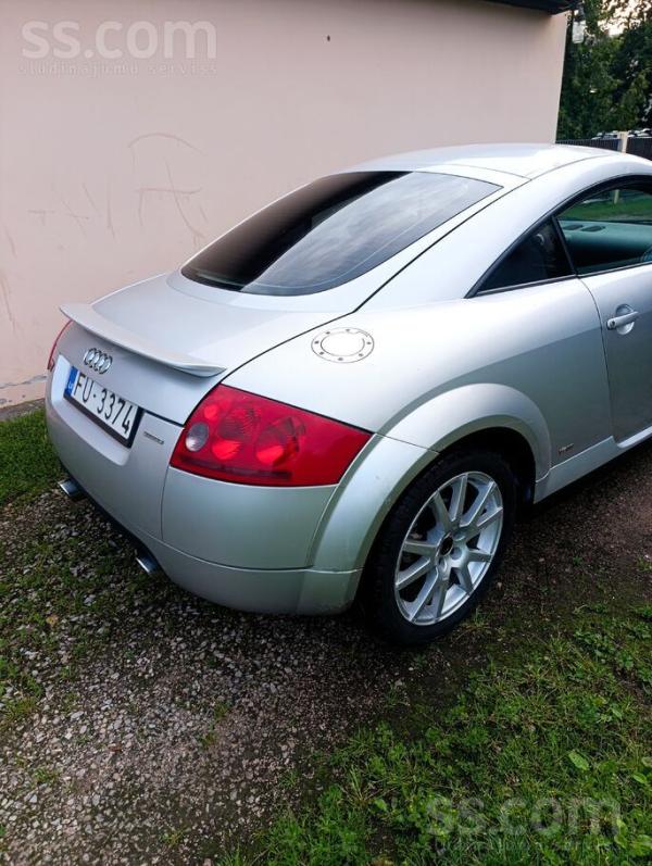 Pelēks Audi TT 1999 Rīga, ar dzinēja tilpumu 1.80 L un nobraukumu 287 tūkst. km par 2300 €, foto 6 vietnē AUTOMOTO.COM.LV
