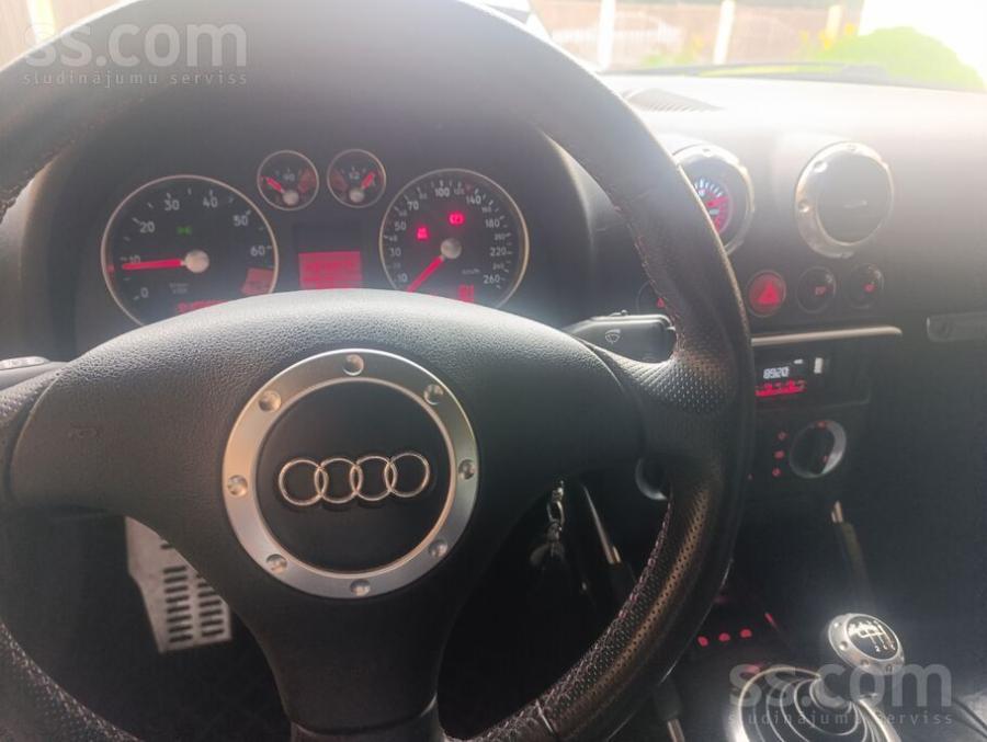 Grey Audi TT 1999 in Riga, with an engine capacity of 1.80 L and mileage of 287 thousand km for 2300 €, photo 11 on AUTOMOTO.COM.LV