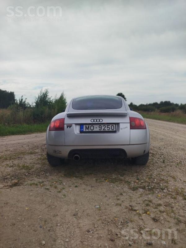 Audi TT 1999 Rēzekne vietnē Pelēks Audi TT 1999 Rēzekne, ar dzinēja tilpumu 1.80 L un nobraukumu 286 tūkst. km par 2888 €, foto 4 vietnē AUTOMOTO.COM.LV