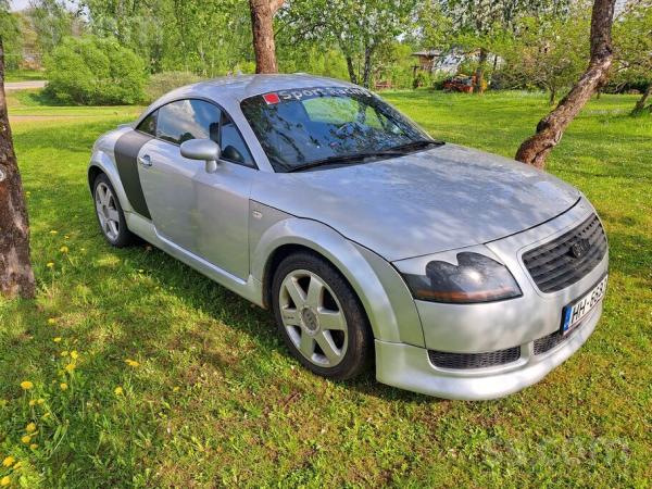 Grey Audi TT 1999 in Daugavpils, with an engine capacity of 1.80 L and mileage of 333 thousand km for 1500 €, photo 4 on AUTOMOTO.COM.LV