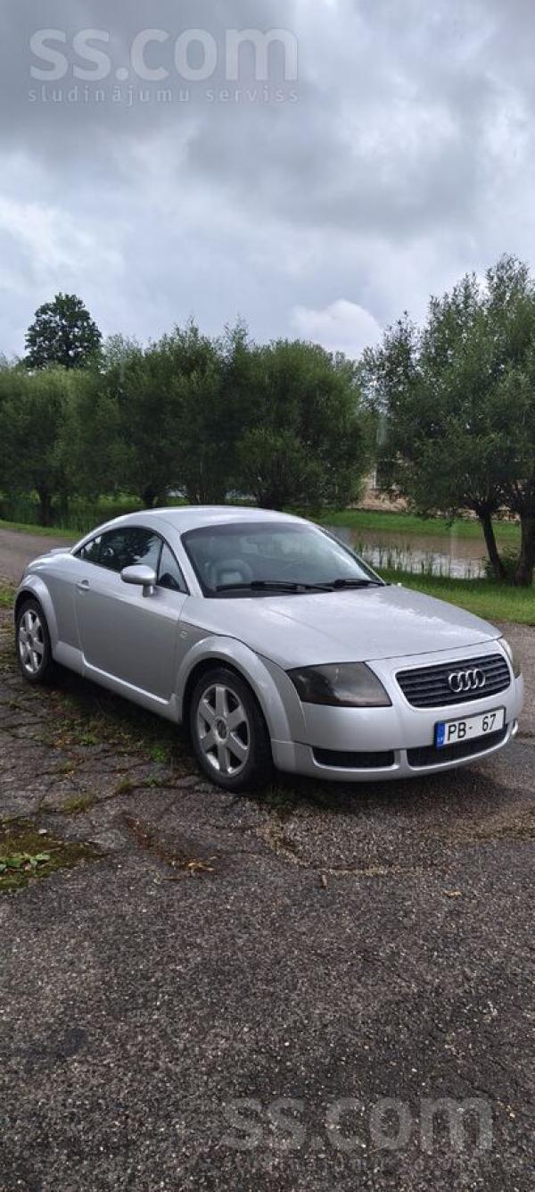 Grey Audi TT 2000 in Saldus, with an engine capacity of 1.80 L and mileage of 190 thousand km for 3100 €, photo 2 on AUTOMOTO.COM.LV