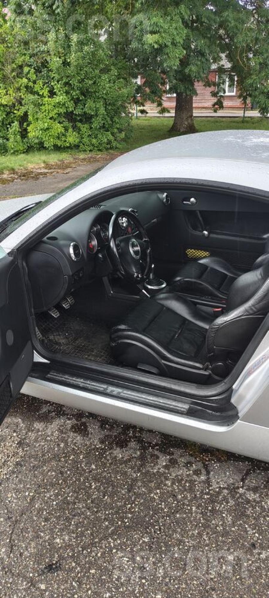 Pelēks Audi TT 2000 Saldus, ar dzinēja tilpumu 1.80 L un nobraukumu 190 tūkst. km par 3100 €, foto 6 vietnē AUTOMOTO.COM.LV