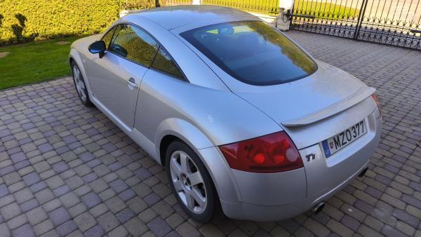 Grey Audi TT 2001 in Sakiai, with an engine capacity of 1.80 L and mileage of 301 thousand km for 4000 €, photo 3 on AUTOMOTO.COM.LV