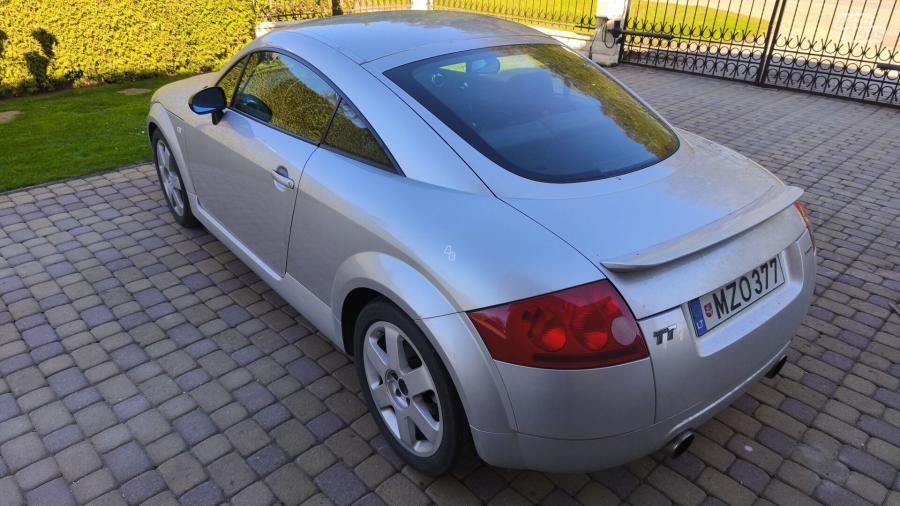 Grey Audi TT 2001 in Sakiai, with an engine capacity of 1.80 L and mileage of 301 thousand km for 4000 €, photo 4 on AUTOMOTO.COM.LV