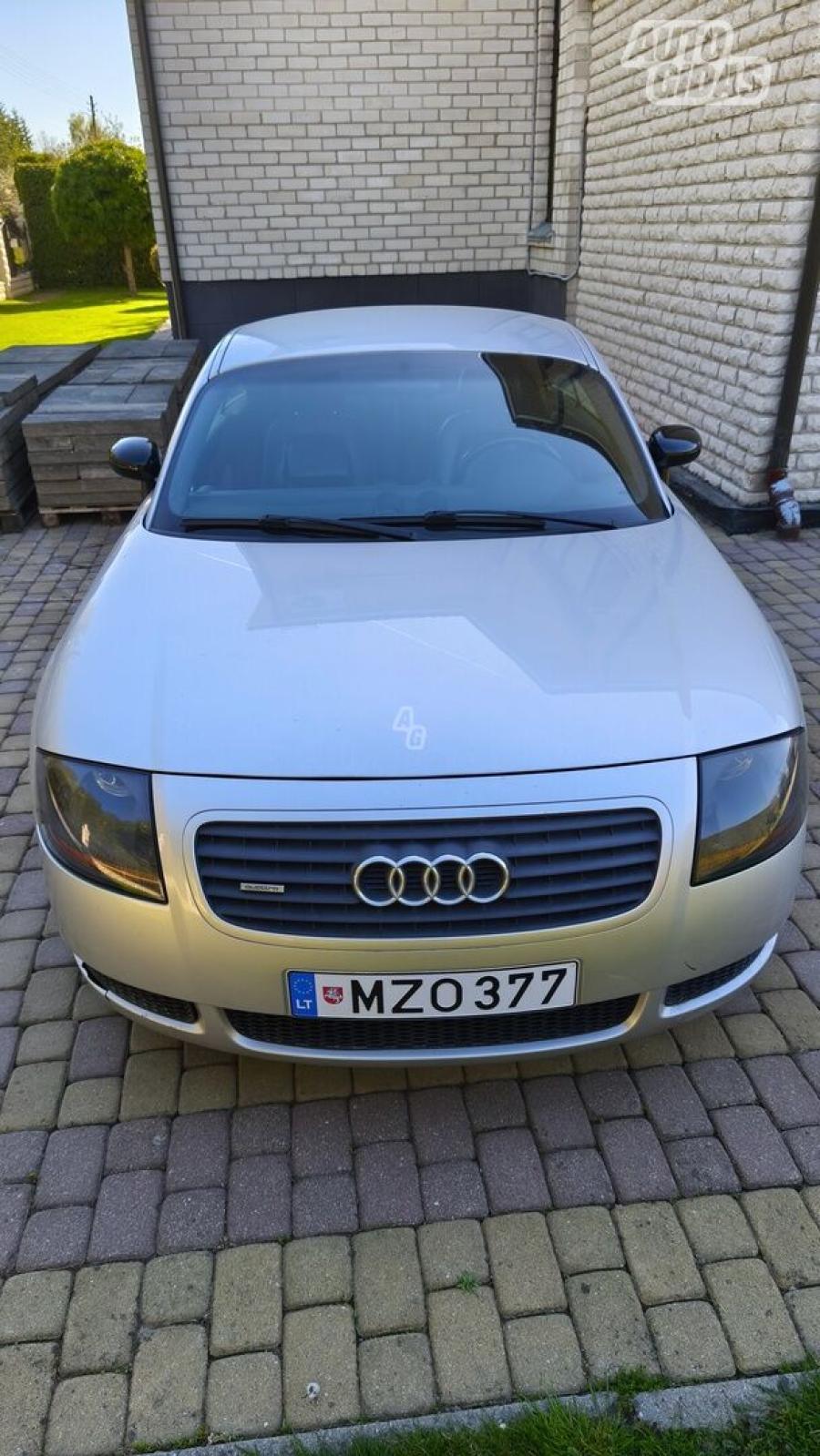 Grey Audi TT 2001 in Sakiai, with an engine capacity of 1.80 L and mileage of 301 thousand km for 4000 €, photo 8 on AUTOMOTO.COM.LV