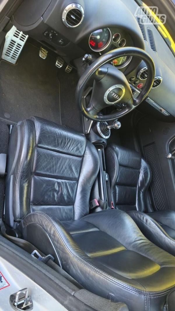 Grey Audi TT 2001 in Sakiai, with an engine capacity of 1.80 L and mileage of 301 thousand km for 4000 €, photo 9 on AUTOMOTO.COM.LV