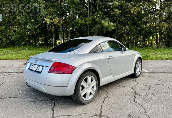 Grey Audi TT 2004 in Riga, with an engine capacity of 1.80 L and mileage of 224 thousand km for 3950 €, photo 7 on AUTOMOTO.COM.LV