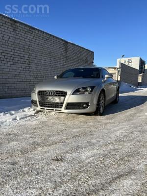 Grey Audi TT 2006 in Riga, with an engine capacity of 2.00 L and mileage of 236 thousand km for 6350 €, photo 3 on AUTOMOTO.COM.LV