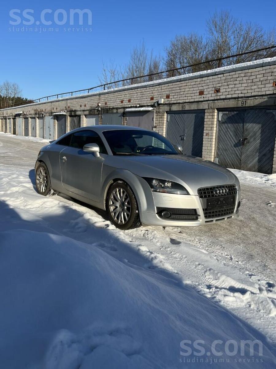Grey Audi TT 2006 in Riga, with an engine capacity of 2.00 L and mileage of 236 thousand km for 6350 €, photo 4 on AUTOMOTO.COM.LV