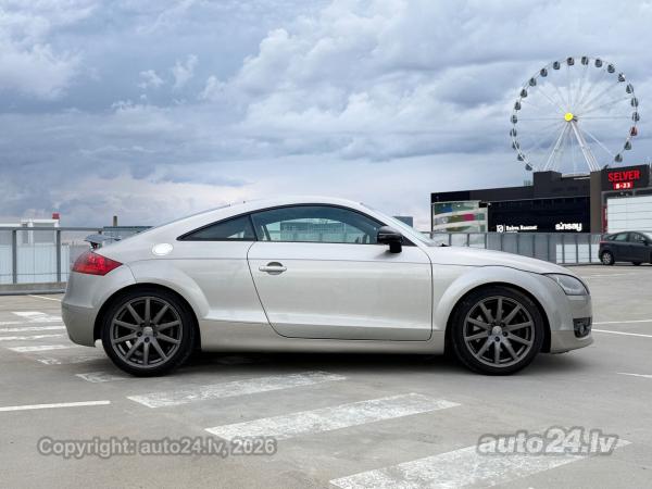 Pelēks Audi TT 2007 Tallina, ar dzinēja tilpumu 2.00 L un nobraukumu 150 tūkst. km par 9490 €, foto 5 vietnē AUTOMOTO.COM.LV