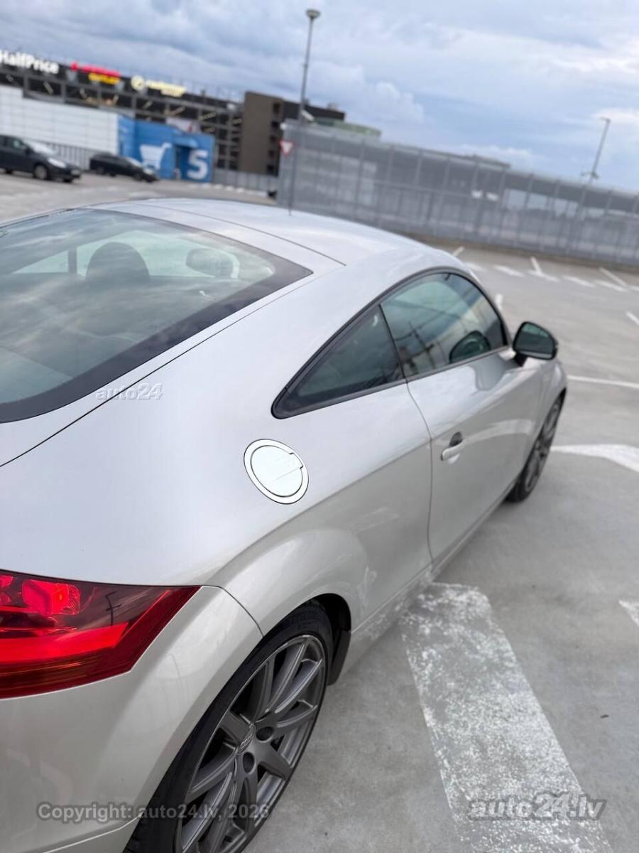 Pelēks Audi TT 2007 Tallina, ar dzinēja tilpumu 2.00 L un nobraukumu 150 tūkst. km par 9490 €, foto 24 vietnē AUTOMOTO.COM.LV