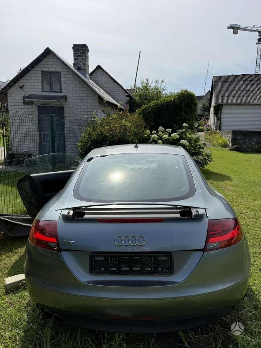 Grey Audi TT 2007 in Vilnius, with an engine capacity of 1.98 L and mileage of 320 thousand km for 1 €, photo 4 on AUTOMOTO.COM.LV