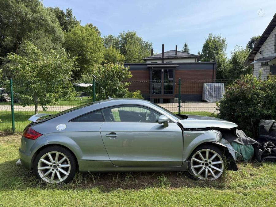 Grey Audi TT 2007 in Vilnius, with an engine capacity of 1.98 L and mileage of 320 thousand km for 1 €, photo 6 on AUTOMOTO.COM.LV