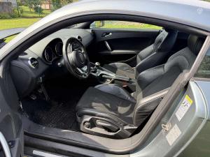 Grey Audi TT 2007 in Vilnius, with an engine capacity of 1.98 L and mileage of 320 thousand km for 1 €, photo 12 on AUTOMOTO.COM.LV