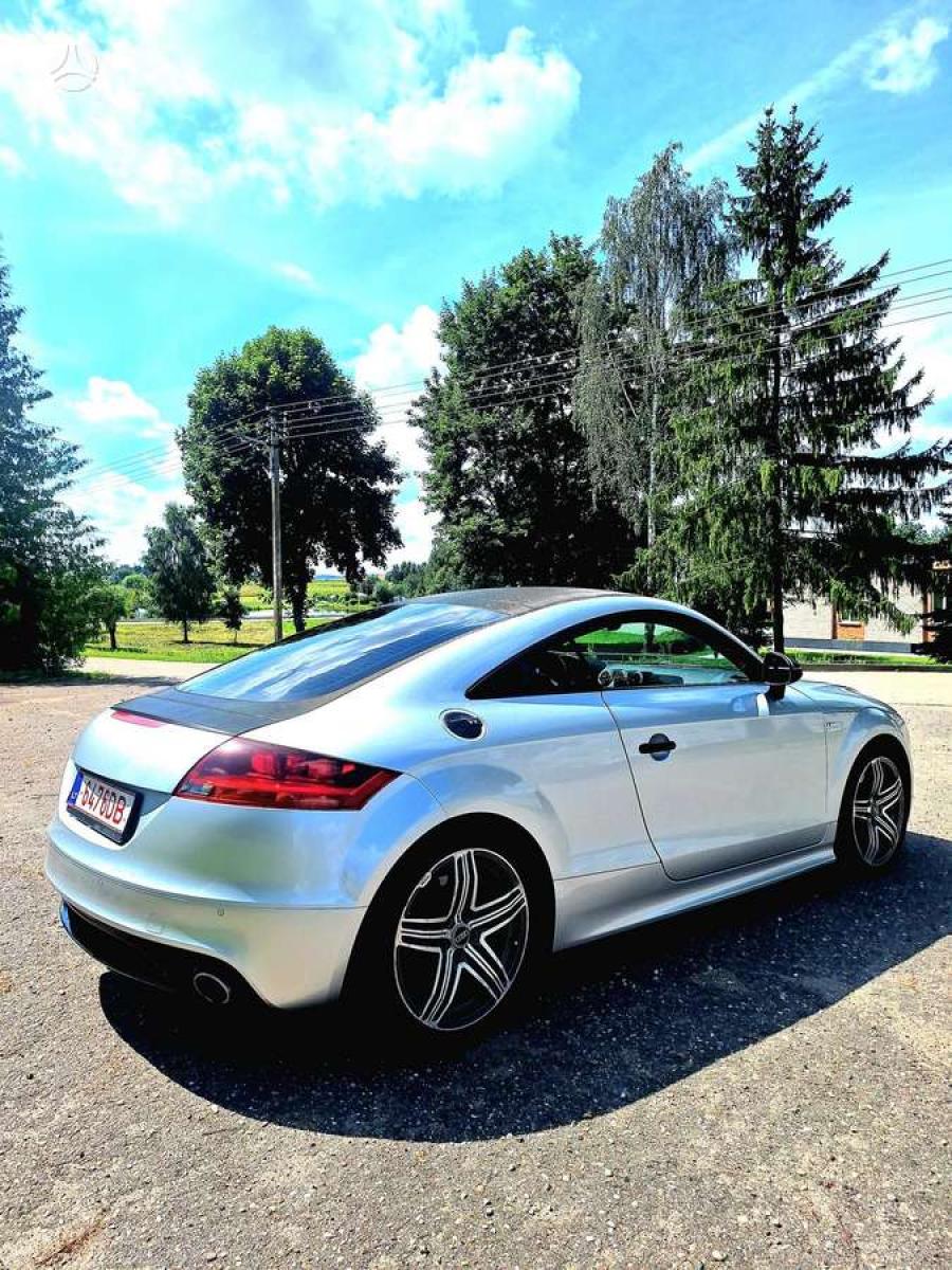 Pelēks Audi TT 2007 Alīta, ar dzinēja tilpumu 3.20 L un nobraukumu 254 tūkst. km par 5950 €, foto 5 vietnē AUTOMOTO.COM.LV