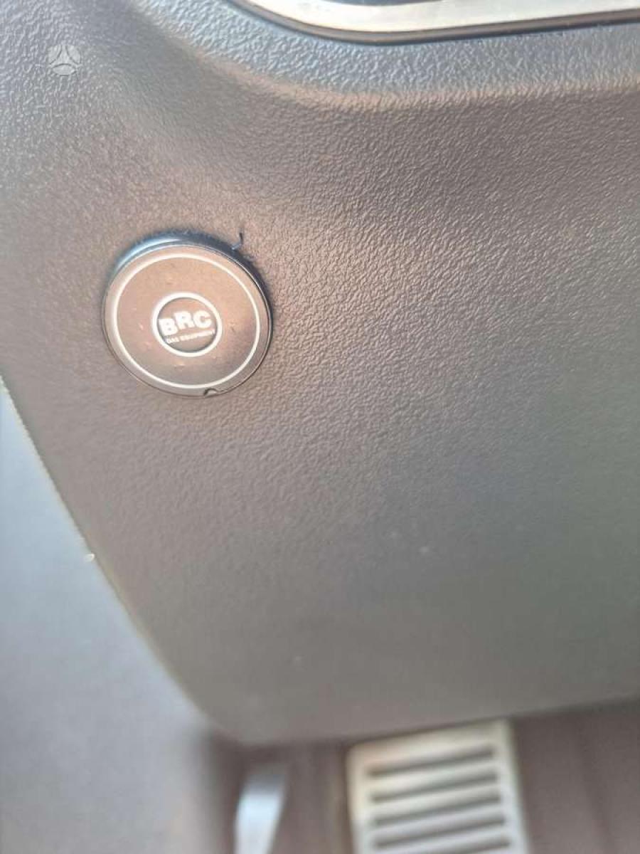 Pelēks Audi TT 2007 Alīta, ar dzinēja tilpumu 3.20 L un nobraukumu 254 tūkst. km par 5950 €, foto 16 vietnē AUTOMOTO.COM.LV