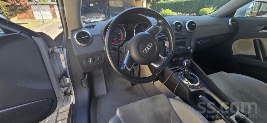 Pelēks Audi TT 2008 Rīga, ar dzinēja tilpumu 2.00 L un nobraukumu 240 tūkst. km par 6000 €, foto 7 vietnē AUTOMOTO.COM.LV