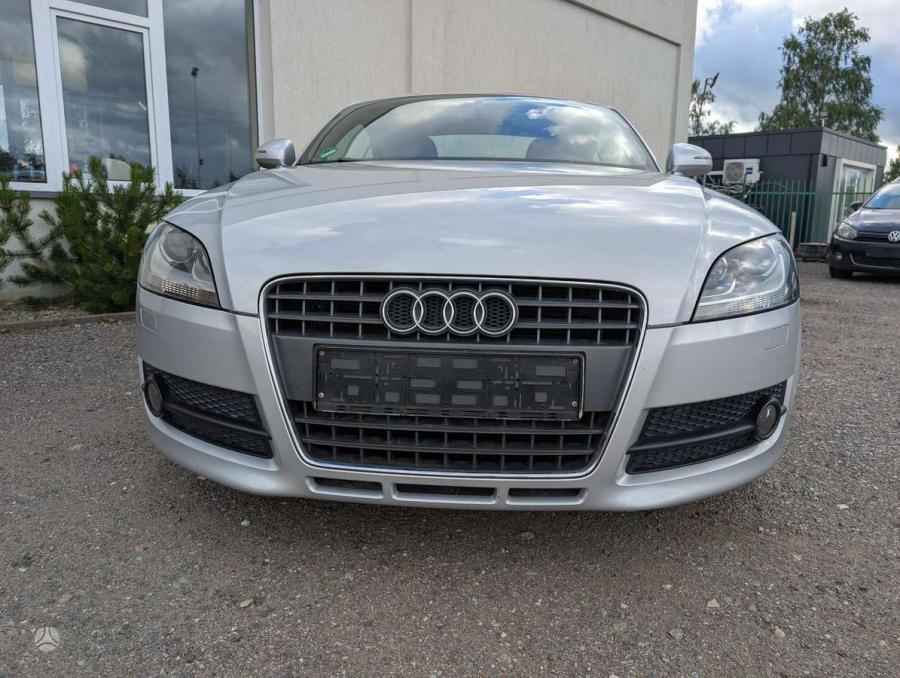 Grey Audi TT 2008 in Marijampole, with an engine capacity of 1.80 L and mileage of 222 thousand km for 5500 €, photo 7 on AUTOMOTO.COM.LV