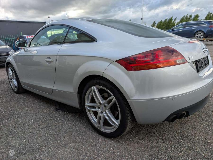 Grey Audi TT 2008 in Marijampole, with an engine capacity of 1.80 L and mileage of 222 thousand km for 5500 €, photo 19 on AUTOMOTO.COM.LV