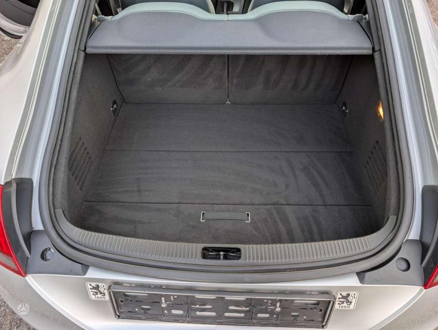 Grey Audi TT 2008 in Marijampole, with an engine capacity of 1.80 L and mileage of 222 thousand km for 5500 €, photo 33 on AUTOMOTO.COM.LV