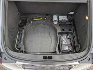 Grey Audi TT 2008 in Marijampole, with an engine capacity of 1.80 L and mileage of 222 thousand km for 5500 €, photo 34 on AUTOMOTO.COM.LV