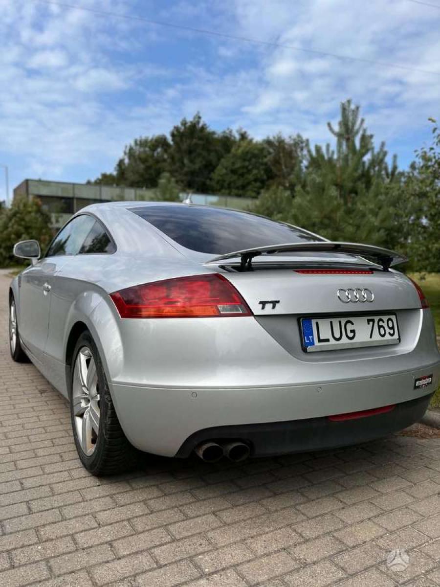 Grey Audi TT 2009 in Klaipeda, with an engine capacity of 1.80 L and mileage of 160 thousand km for 6900 €, photo 4 on AUTOMOTO.COM.LV