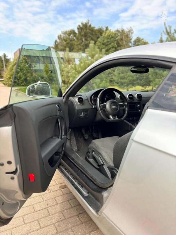 Grey Audi TT 2009 in Klaipeda, with an engine capacity of 1.80 L and mileage of 160 thousand km for 6900 €, photo 8 on AUTOMOTO.COM.LV
