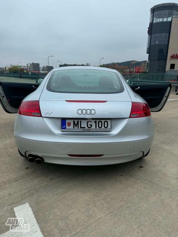 Pelēks Audi TT 2009 Viļņa, ar dzinēja tilpumu 2.00 L un nobraukumu 126 tūkst. km par 9000 €, foto 10 vietnē AUTOMOTO.COM.LV