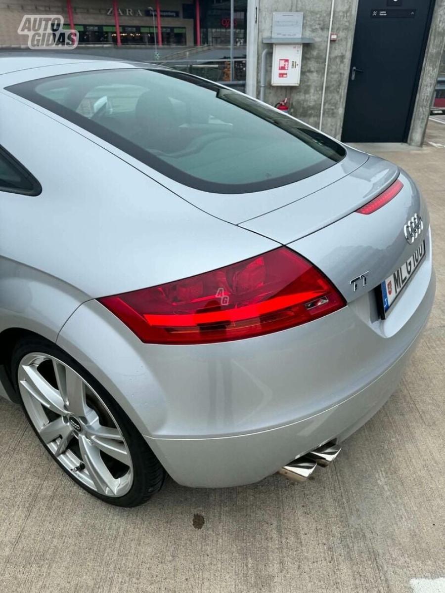 Pelēks Audi TT 2009 Viļņa, ar dzinēja tilpumu 2.00 L un nobraukumu 126 tūkst. km par 9000 €, foto 11 vietnē AUTOMOTO.COM.LV