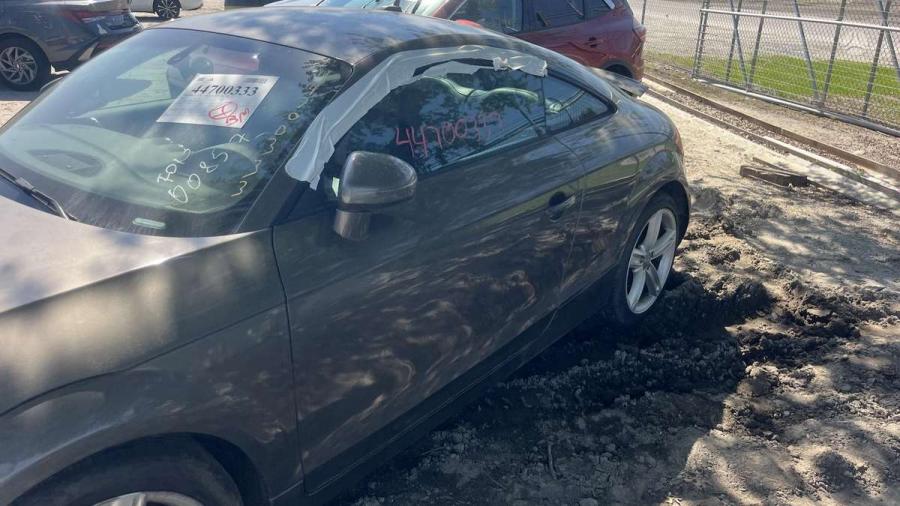 Pelēks Audi TT 2012 Viļņa, ar dzinēja tilpumu 1.98 L un nobraukumu 264 tūkst. km par 6400 €, foto 7 vietnē AUTOMOTO.COM.LV