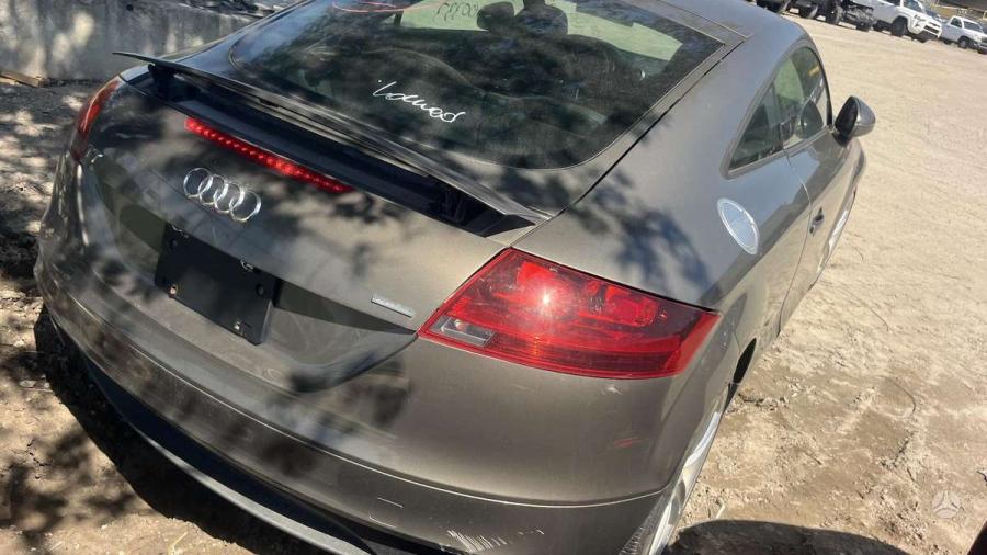 Pelēks Audi TT 2012 Viļņa, ar dzinēja tilpumu 1.98 L un nobraukumu 264 tūkst. km par 6400 €, foto 12 vietnē AUTOMOTO.COM.LV