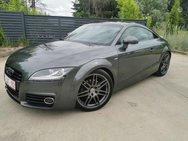 Grey Audi TT 2013 in Kaunas, with an engine capacity of 2.00 L and mileage of 281 thousand km for 8999 €, photo 1 on AUTOMOTO.COM.LV