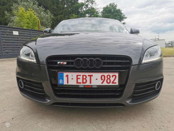 Grey Audi TT 2013 in Kaunas, with an engine capacity of 2.00 L and mileage of 281 thousand km for 8999 €, photo 4 on AUTOMOTO.COM.LV