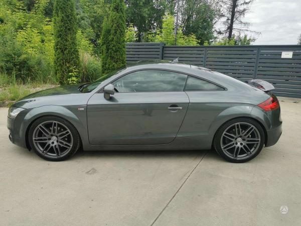 Grey Audi TT 2013 in Kaunas, with an engine capacity of 2.00 L and mileage of 281 thousand km for 8999 €, photo 6 on AUTOMOTO.COM.LV