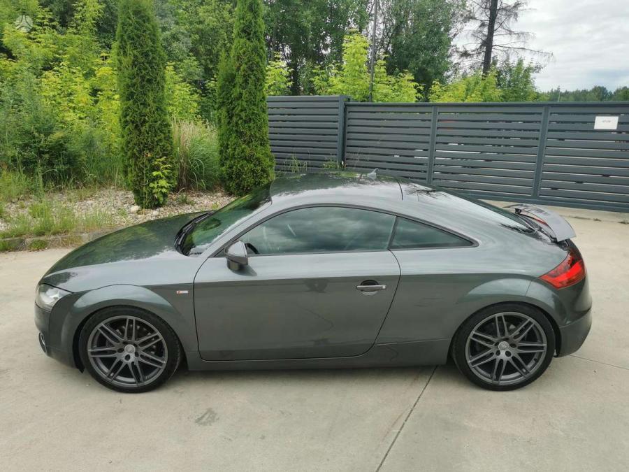 Grey Audi TT 2013 in Kaunas, with an engine capacity of 2.00 L and mileage of 281 thousand km for 8999 €, photo 9 on AUTOMOTO.COM.LV