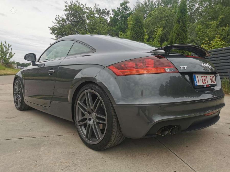 Grey Audi TT 2013 in Kaunas, with an engine capacity of 2.00 L and mileage of 281 thousand km for 8999 €, photo 10 on AUTOMOTO.COM.LV