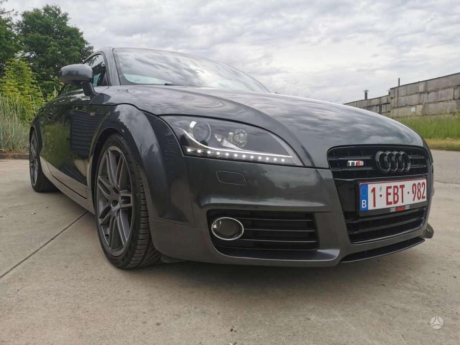 Grey Audi TT 2013 in Kaunas, with an engine capacity of 2.00 L and mileage of 281 thousand km for 8999 €, photo 12 on AUTOMOTO.COM.LV