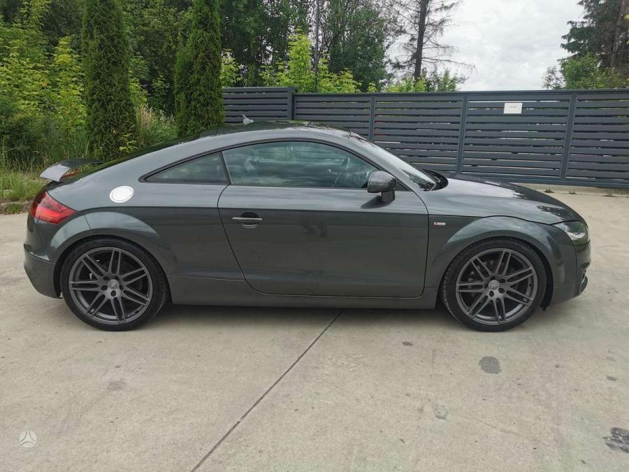 Grey Audi TT 2013 in Kaunas, with an engine capacity of 2.00 L and mileage of 281 thousand km for 8999 €, photo 15 on AUTOMOTO.COM.LV