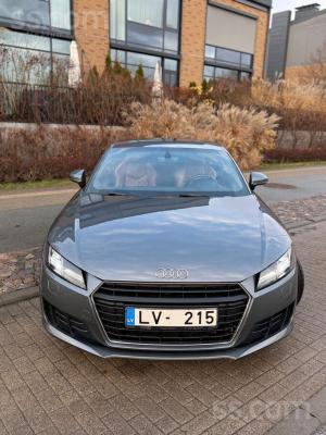 Pelēks Audi TT 2015 Rīga, ar dzinēja tilpumu 2.00 L un nobraukumu 92 tūkst. km par 18600 €, foto 4 vietnē AUTOMOTO.COM.LV