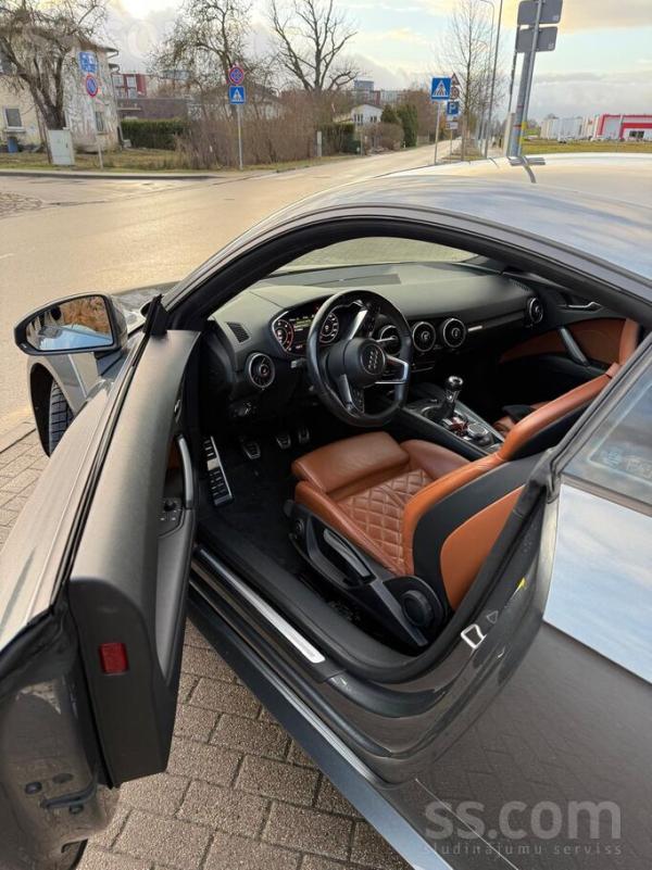 Grey Audi TT 2015 in Riga, with an engine capacity of 2.00 L and mileage of 92 thousand km for 18600 €, photo 4 on AUTOMOTO.COM.LV