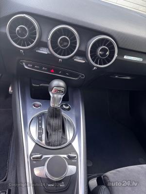 Grey Audi TT 2016 in Tallinn, with an engine capacity of 2.00 L and mileage of 123 thousand km for 22500 €, photo 8 on AUTOMOTO.COM.LV