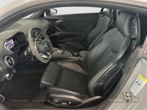 Pelēks Audi TT 2024 Tallina, ar dzinēja tilpumu 2.50 L un nobraukumu 10 tūkst. km par 66900 €, foto 7 vietnē AUTOMOTO.COM.LV