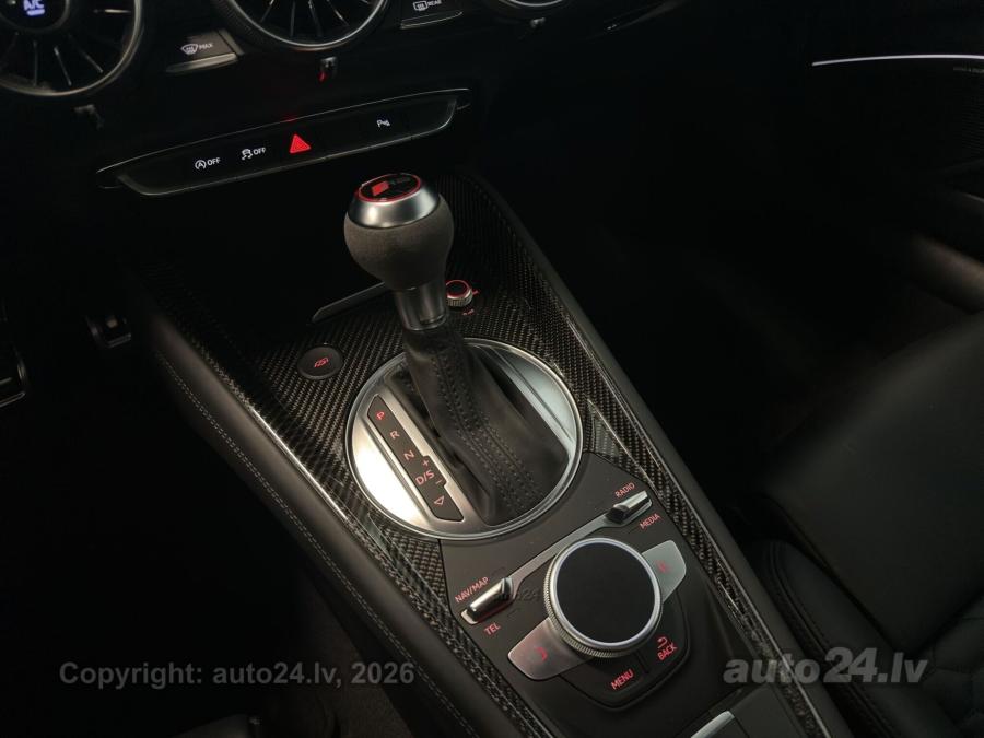 Pelēks Audi TT 2024 Tallina, ar dzinēja tilpumu 2.50 L un nobraukumu 10 tūkst. km par 66900 €, foto 11 vietnē AUTOMOTO.COM.LV