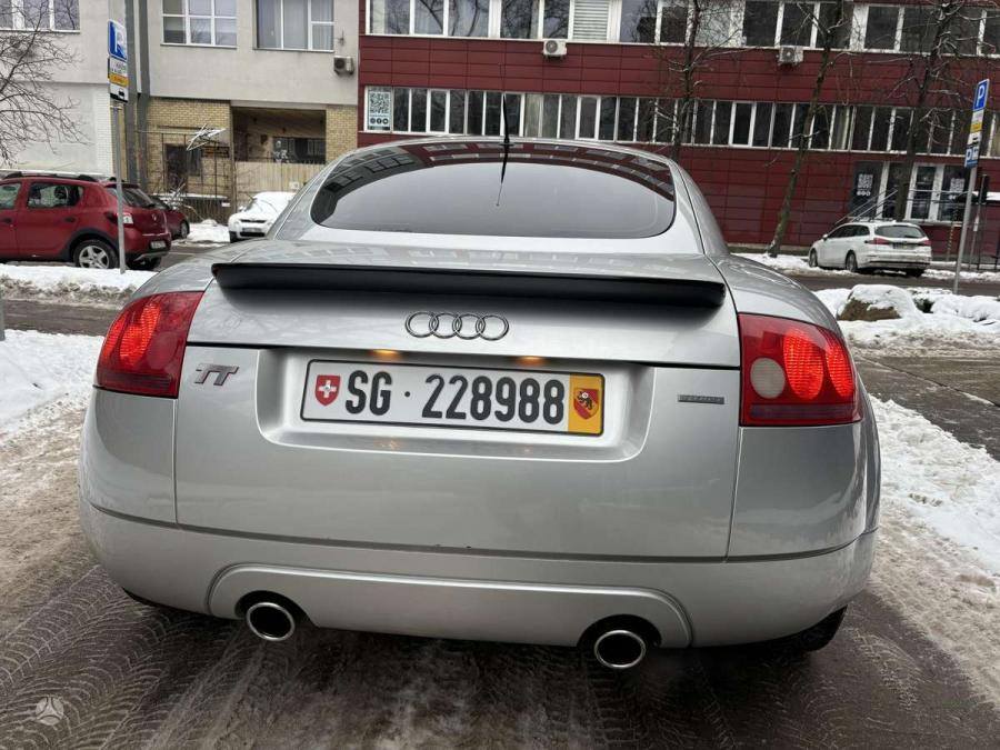 Pelēks Audi TT 1999 Viļņa, ar dzinēja tilpumu 1.80 L un nobraukumu 160 tūkst. km par 5650 €, foto 5 vietnē AUTOMOTO.COM.LV
