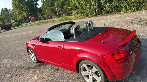 Sarkans Audi TT 2002 Ignalina, ar dzinēja tilpumu 1.78 L un nobraukumu 217 tūkst. km par 4500 €, foto 1 vietnē AUTOMOTO.COM.LV