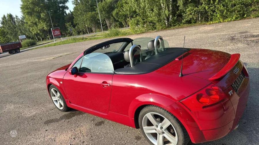 Sarkans Audi TT 2002 Ignalina, ar dzinēja tilpumu 1.78 L un nobraukumu 217 tūkst. km par 4500 €, foto 1 vietnē AUTOMOTO.COM.LV
